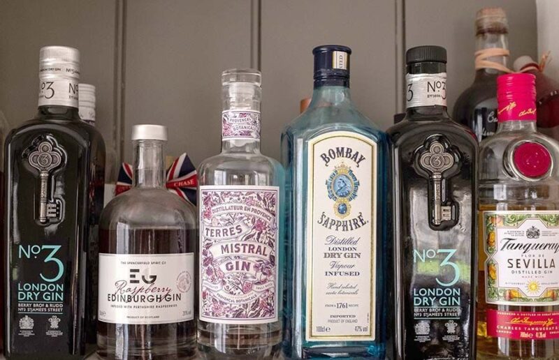 🥂 Vodka vs. Gin: Know Their Key Differences